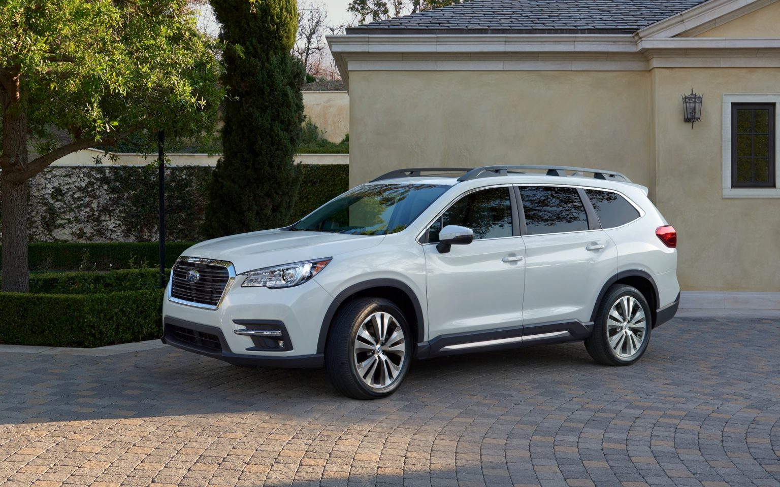 Ford Explorer sẽ có cuộc đấu với Subaru Ascent 2020 | Thảm lót sàn KATA